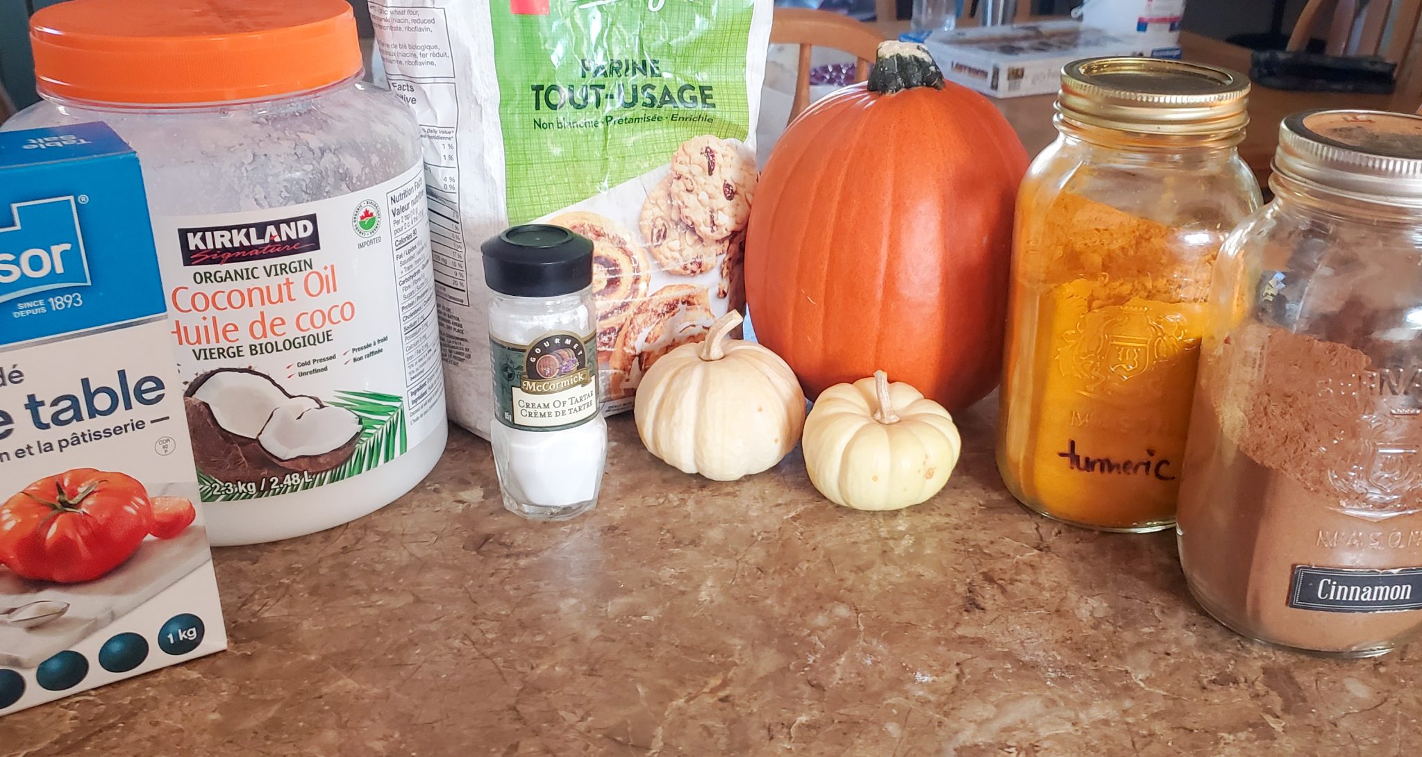 The Best Pumpkin Spice Playdough in 10 Minutes (or less!) - Kindling Wild